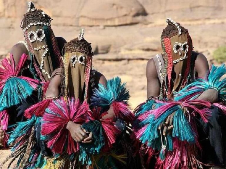 These are the most colorful tribes in the world - Afrinik