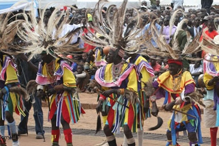 Luo people: To become a man your 6 lower teeth will be removed - Afrinik